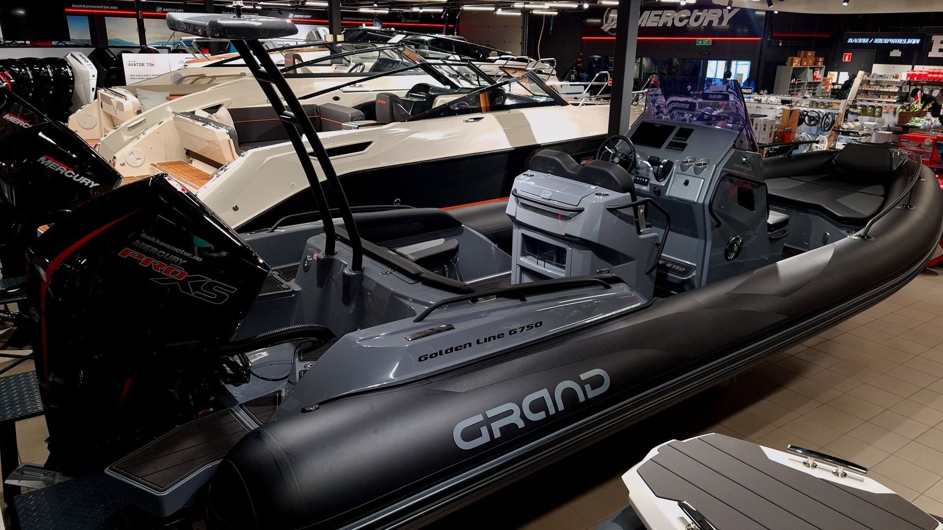 Grand 750 Golden Line RIB setter en ny standard for 7,5 meters klassen.