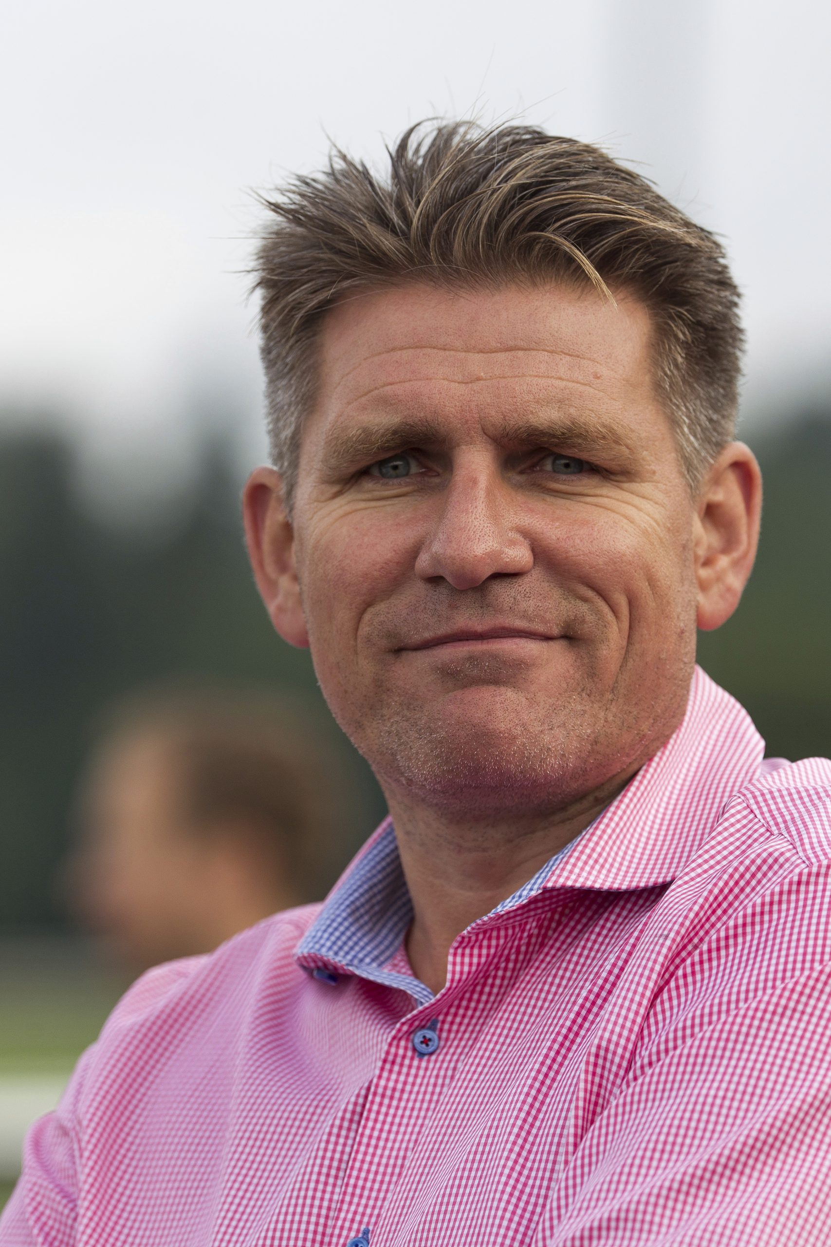 Vi trenger ikke stå med lua i hånda - TGN