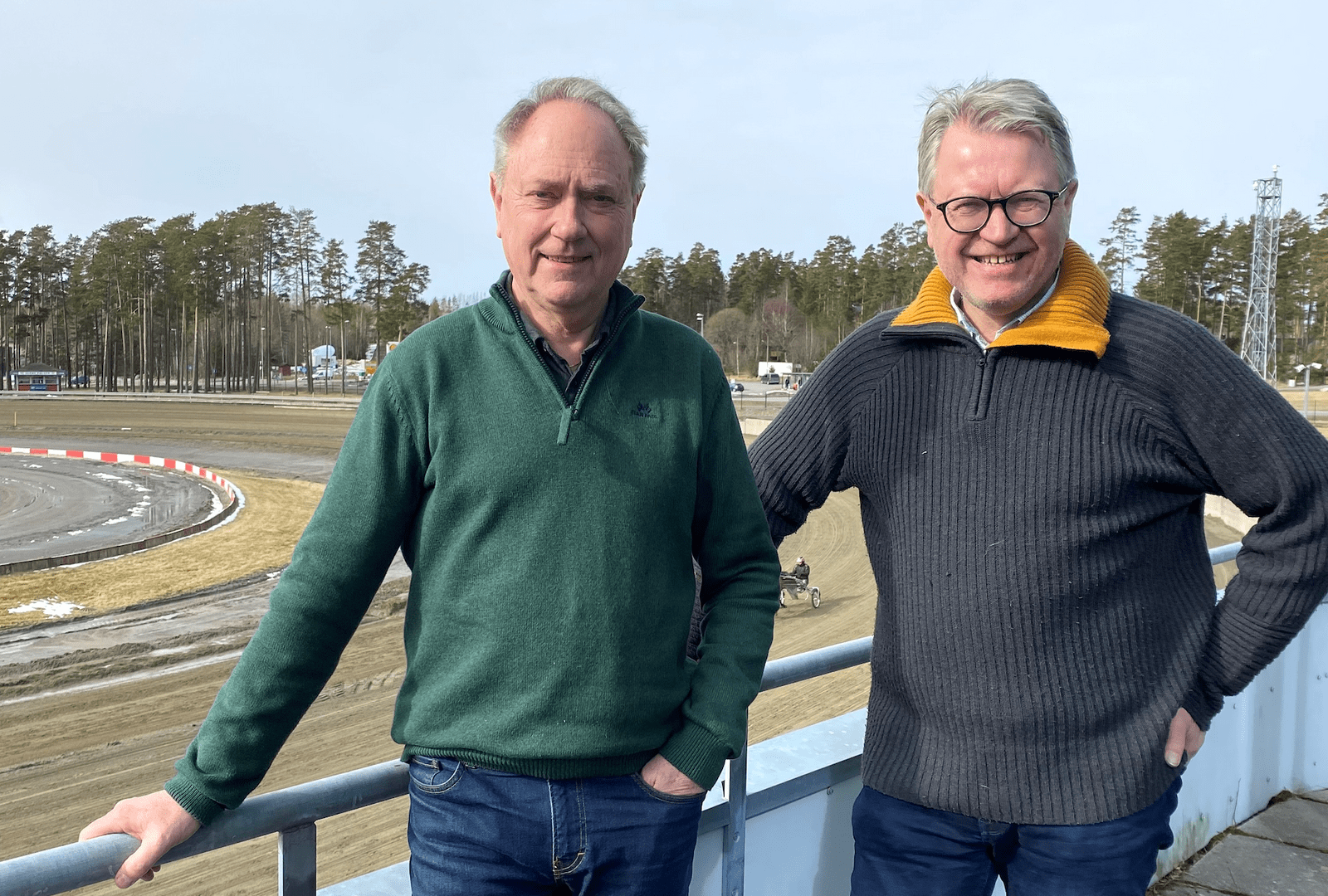 Sandem overtar roret på Momarken - TGN